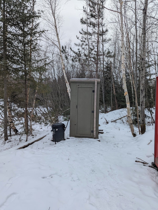 Get Away From The Noise, Tranquil 1-bedroom Off Grid Cabin Min South Of Sudbury - Ontario