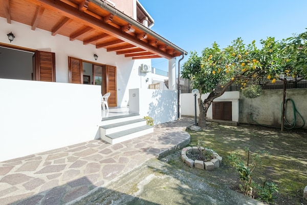 Ferienhaus 'Casa Sole A Canneto' Mit Privater Terrasse, Privatem Garten Und Klimaanlage - Lipari