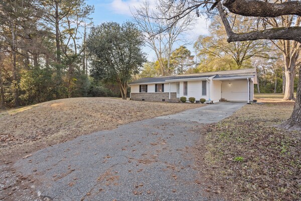 4 Bedroom, King Bed, 4 Min To Fairgrounds, Tvs In All Rooms - Warner Robins, GA