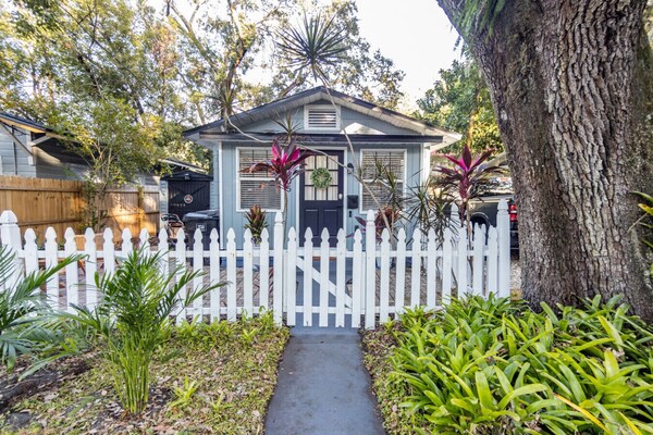 Dt505 - Cozy Downtown Cottage - Winter Park, FL