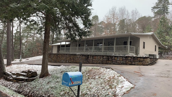 Charming 3-bedroom 2 Bath House With Wifi And Ac In Fabulous Paris Arkansas - Mount Magazine State Park, Paris