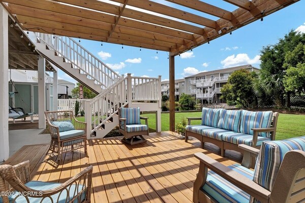 New Rental! Spacious 4-bedroom Home In Ocean Isle Beach. 5 Minute Walk To Beach! - Ocean Isle Beach, NC