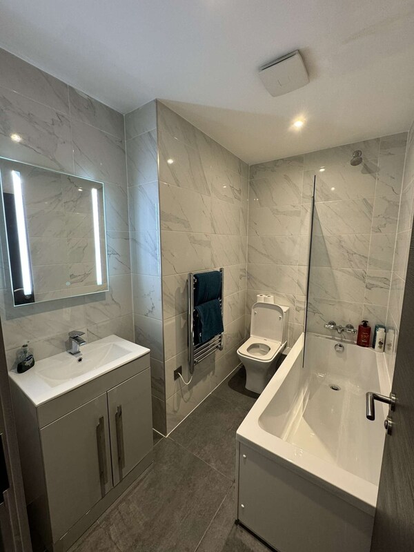 Elegant Stays - Bradford