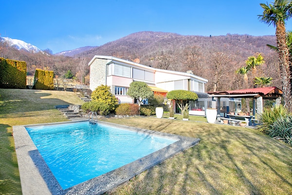 Casa Tecitt, Brione Sopra Minusio, Switzerland - Gordola