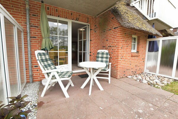 Strandnahes, Modernes Zweiraum-appartement - Büsumer Deichhausen
