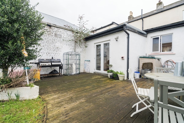 New Lower July Rates In Our Stylish City Property. - Dublin