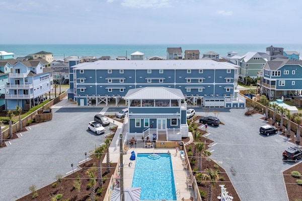 2003 Queen Suite, 2nd Floor Cove - Topsail Beach, NC