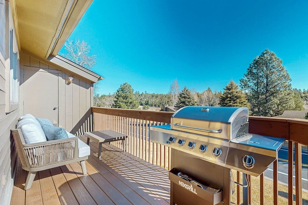 Your Cozy Flagstaff Retreat: Mountain Views, Family Comfort, And Adventure Await - Flagstaff, AZ