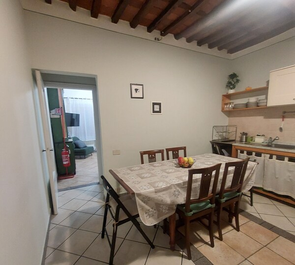 Casa Vacanze Per Famiglie Numerose E Gruppi Di Amici - Lucca
