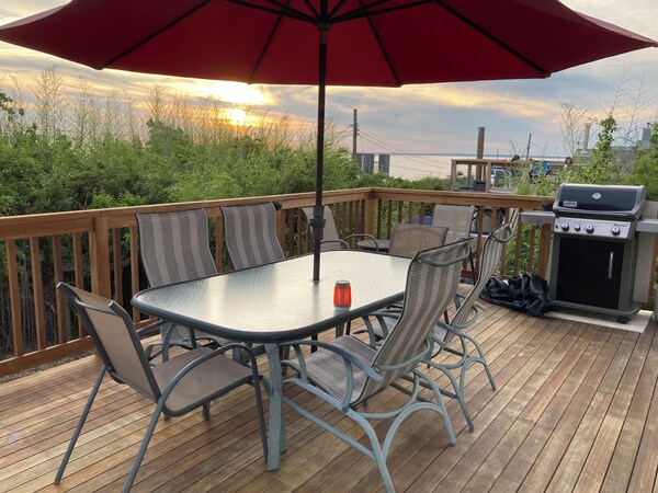4 Br With Bay Views In Corneille Estates.  Right Next To Ocean Beach And Quiet! - Oakdale, NY