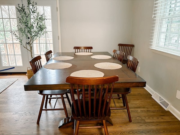 Dedicated Office, Xbox, Spacious - Greensboro, NC