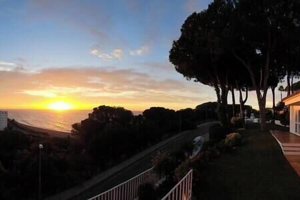 Perfect House With Sea Views - Parc de Calella