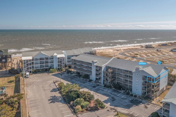 Ocean Views! 2br Condo.pvt Balcony. Pool. Elevator - Outer Banks, NC