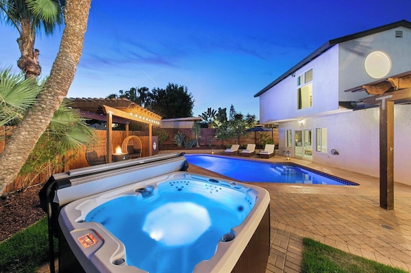San Diego Lux: 5bedroom/remodeled/solar Heated Pool/spa/gameroom/grill/workspace - San Diego, CA
