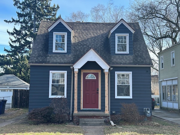 Charming 2-bedroom House In Awesome Toledo With Wifi, Ac - University of Toledo, Toledo