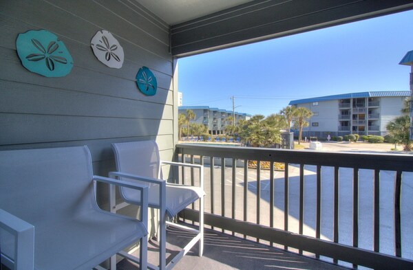 Charming 2nd Row 2br With Balcony & Pool In Cherry Grove Beach - North Myrtle Beach, SC