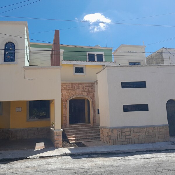 Cómoda Casa, 3 Habitaciones - Mérida