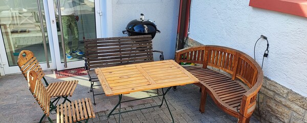 Modern Apartment (123m²) Near Würzburg With Wlan Parking Lot Grill+ 75 Inch Tv - ヴュルツブルク