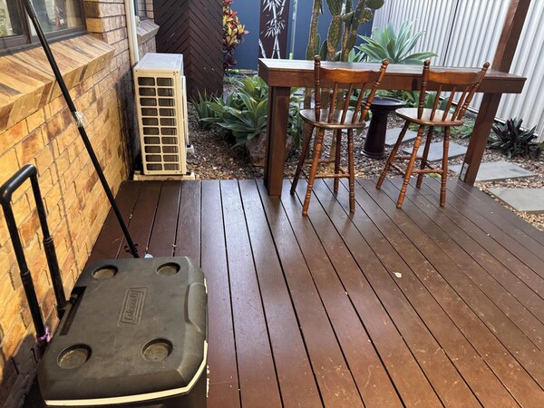 Pets Welcome, Family Friendly Home. 5 Minute Drive To Beaches. - Caloundra