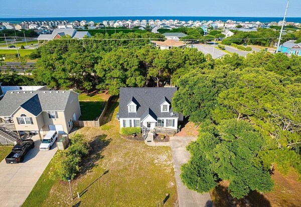 Charming 3-bedroom House Nags Head. Quiet Neighborhood With Easy Beach Access! - Nags Head, NC