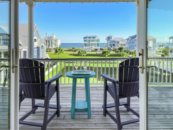 Beach Views, Hot Tub W/ Elevator Golf Cart. - Galveston, TX