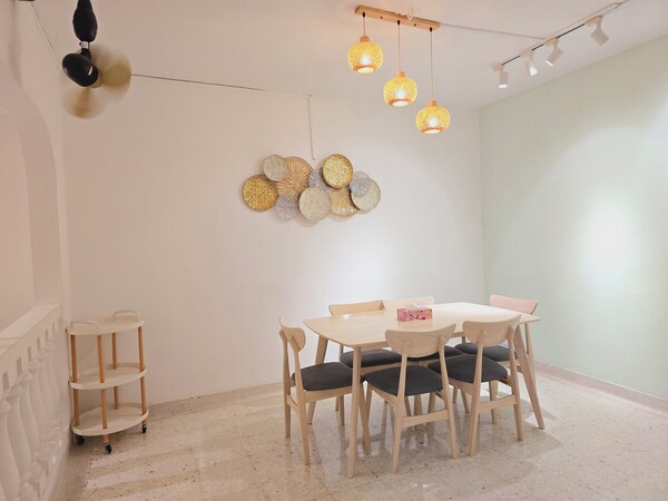 Beautiful Pj Damansara Landed House / 15p / Atria / Starling / 1u Shopping Mall - Kuala Lumpur
