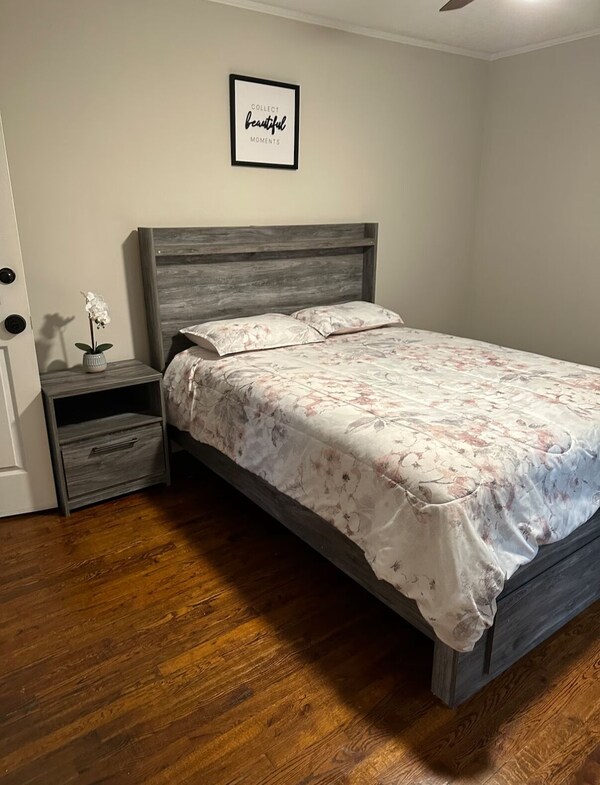 Charming 2-bedroom House In Peaceful Lawrenceville With Wifi, Ac - Auburn, GA