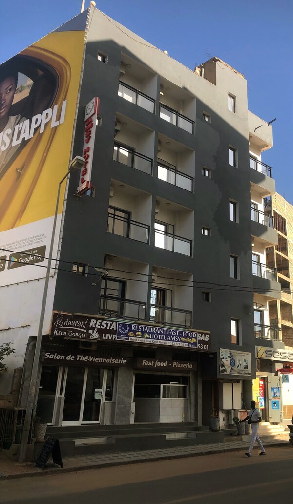 Amsy Hotel A La Cite Keur Gorgui With Rooms - 다카르