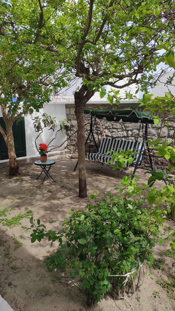 Charming 2-bedroom House In Enchanting Calasetta With Ac - Calasetta