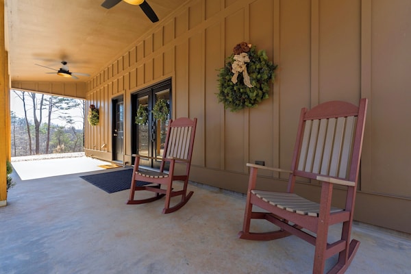 Cozy 3-bedroom Cabin In Dahlonega With A Vibrant Game Room! - Suches, GA