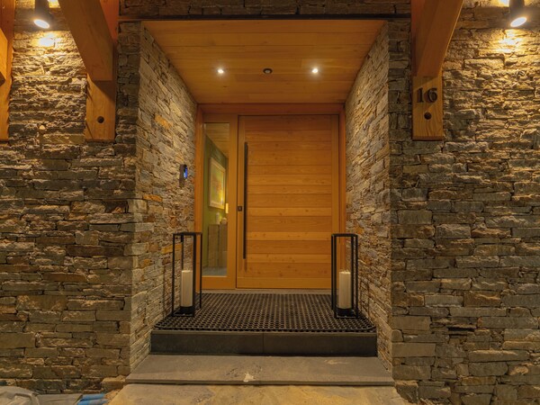 Chalet Haut De Gamme Neuf Avec Vue Panoramique (Sauna, Hammam, Billard) - Lac de Matemale