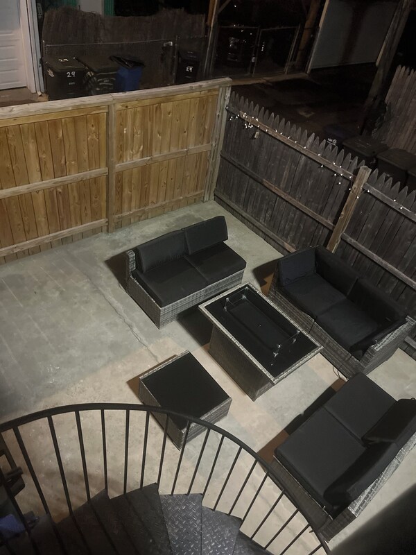 Huge 4-bedroom Apt Nw Dc Walk To Metro, 1 Mile To Capitol Hill - Washington, D.C.