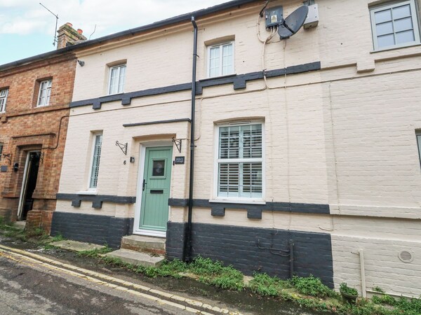 Millers Cottage, Pet Friendly, With Open Fire In Puddletown - Dorchester