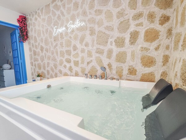 ÉVasion Santorin ~ Jacuzzi & Relax - Plage du Havre
