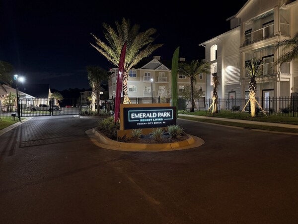 King Condo Panama City Beach All Amenities Resort Retreat & Luxury - Panama City, FL