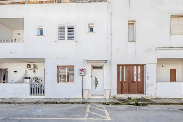 Appartamento 'Grande Struttura - Matrimoniale 2' Con Balcone, Wi-fi E Aria Condizionata - Torre San Giovanni
