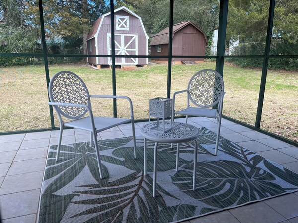 Charming 2-bedroom House In Warner Robins With Wifi And Ac - Bonaire, GA