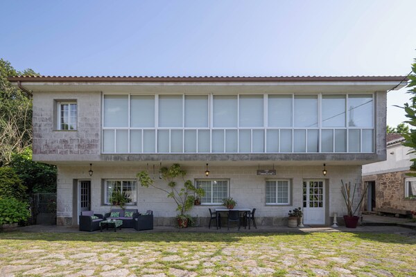Casa Rural 'Casa Da Carballeira' Con Vistas A La Montaña, Jardín Privado Y Wi-fi - Galicia