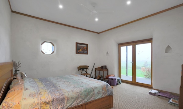 Bonnie View Farm Strawbale House With Spectacular View - Warragul