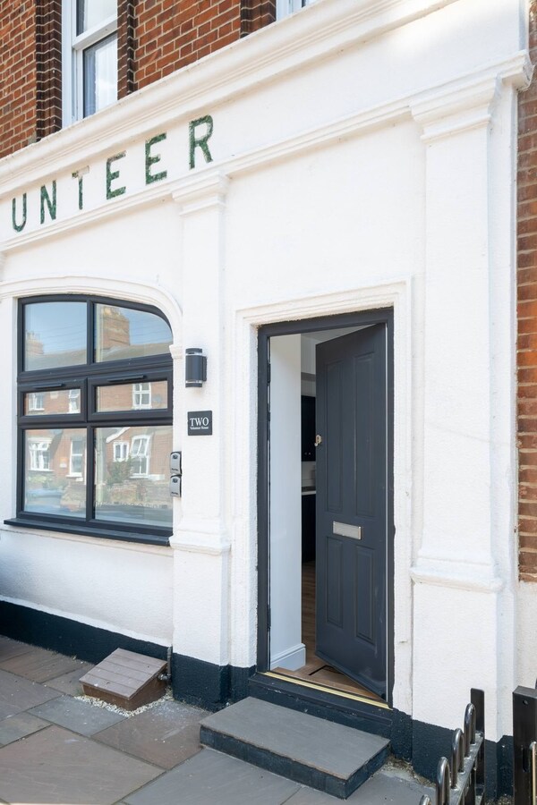 2 Volunteer House, Leiston - Sleeps 2 Guests In 1 Bedroom - Dunwich