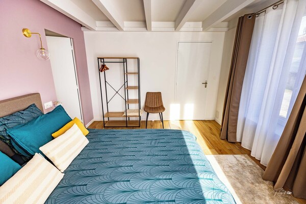 Elegant, Soothing Guest Rooms, Ideal For Relaxation And Tranquillity. - Royan