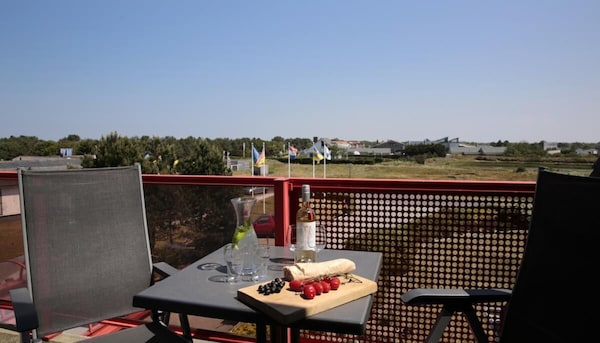 Vacation Cottage Ameland For Up To 5 People - Pets Welcome, Close To The Beach - Nes