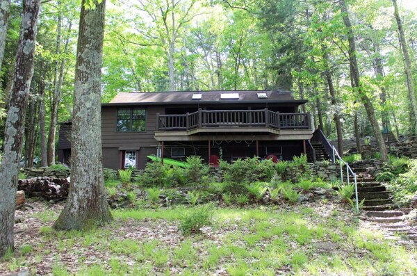 Private Dock!! Cozy Lakefront Cabin Right On Lake Wallenpaupack - Fairview Lake, PA