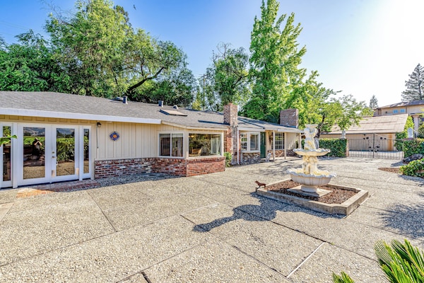 Trentadue Winery Home Estate. 3 Bedrooms, Pool, Vineyard, And Winery. - Healdsburg, CA