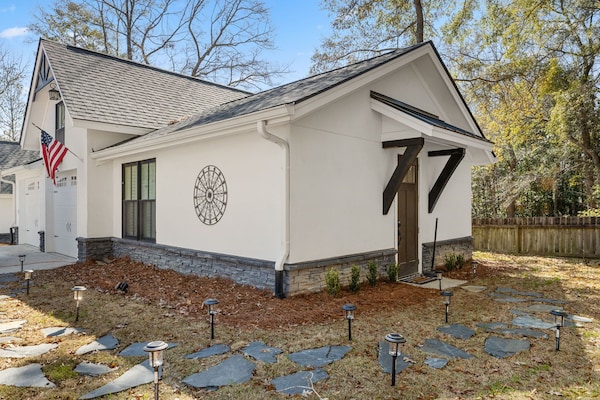Teacup Cottage In The Heart Of Historic Summerville - Summerville, SC
