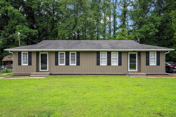 Entire Duplex 10 Mins From Dt Greenville - Easley, SC
