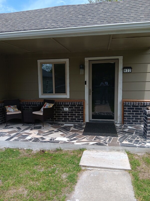 Charming 3-bedroom House In Shawnee With Wifi And Ac - FireLake Casino and Entertainment Center