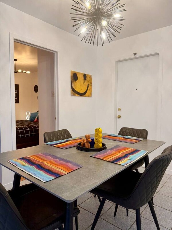 Lovely Little Apartment In The City Center - Quebec