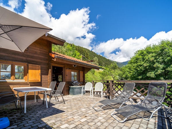 Cosy Alpine Hut With A View And A Terrace - Hippach