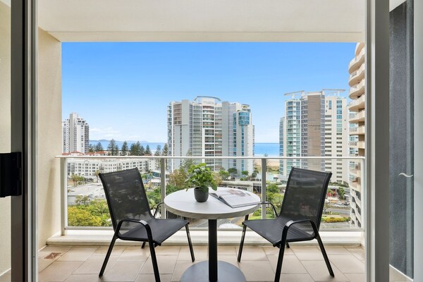 Coastal 1-bed Escape Located In Twin Towns - Gold Coast